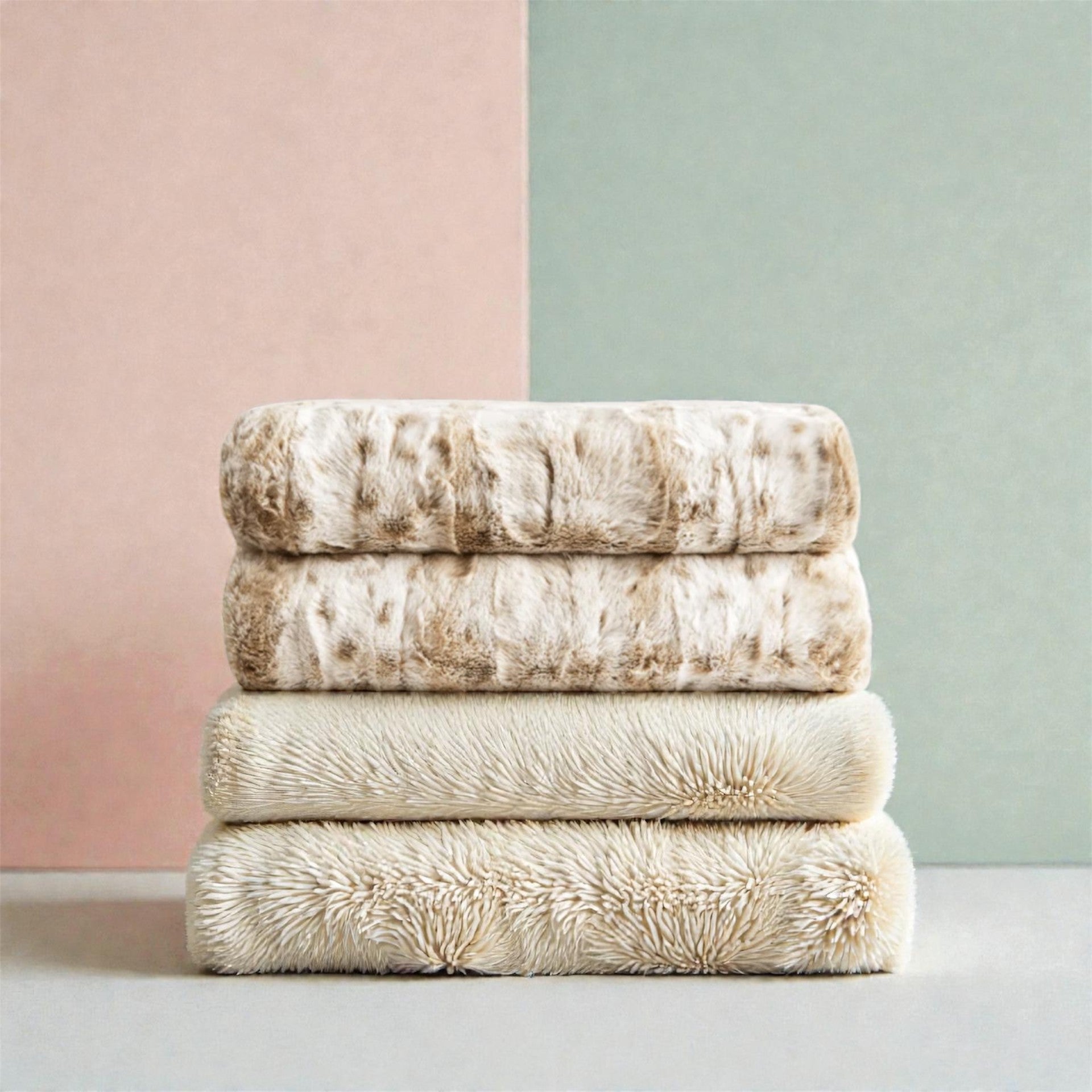 Collection Plaids Fausse Fourrure | Douceur Absolue – Justaplaid